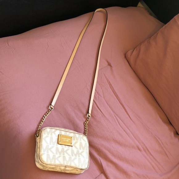 Michael Kors | Bags | Michael Kors Mini Jet Set Crossbody Purse In ...